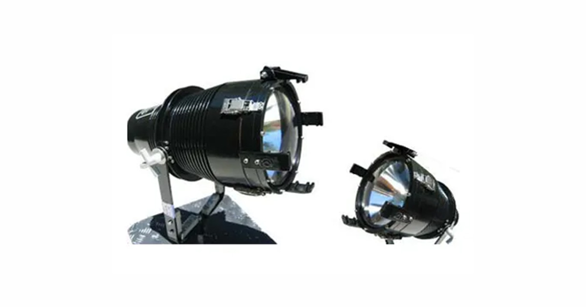 2000W Tungsten | Equipment Hire | The Underwater Lighting Company